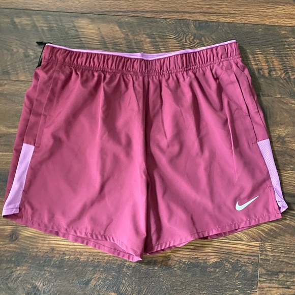 Nike | Shorts | Nike Mens Drifit Challenger 5 Lined Versatile Shorts ...